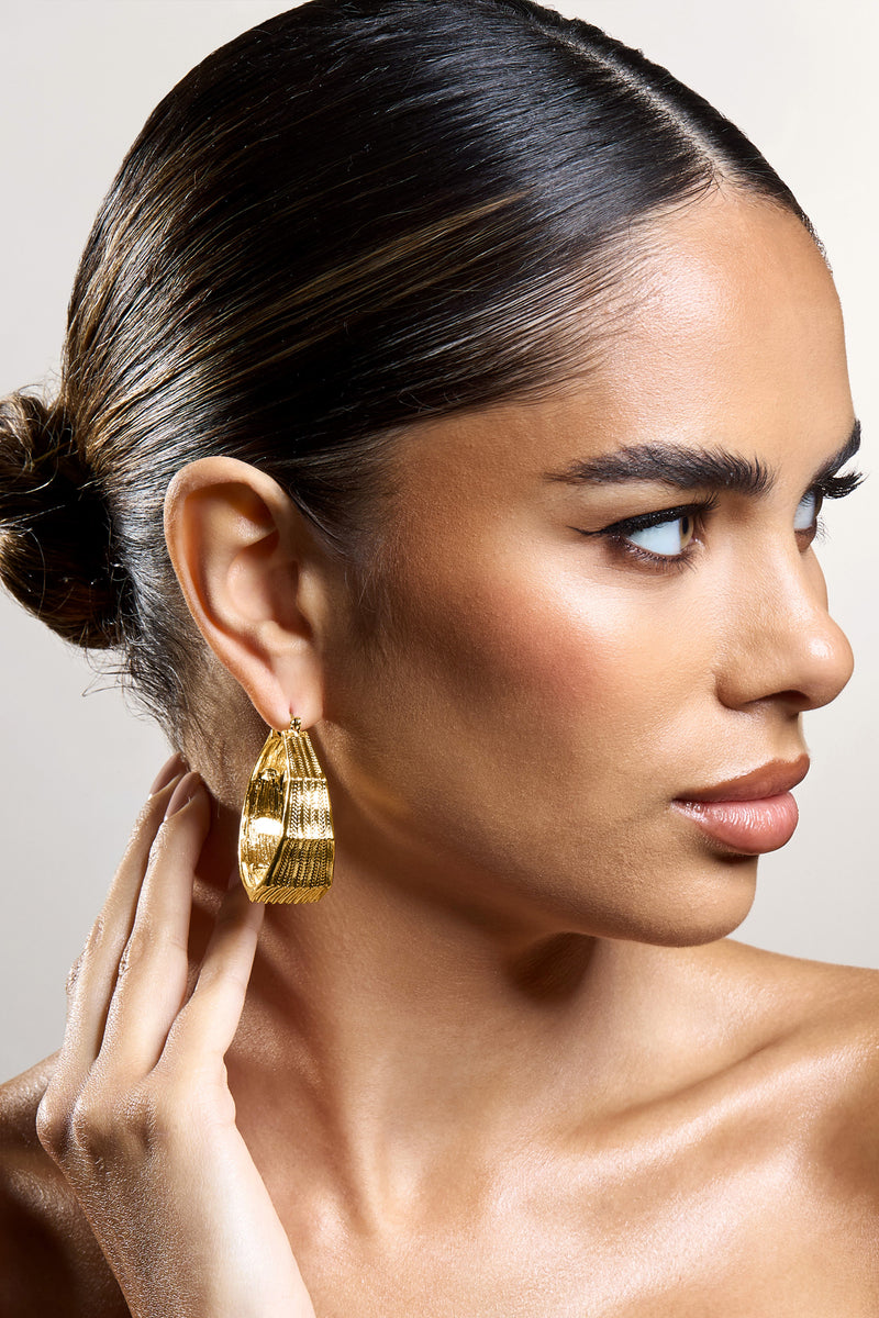 Meg Gold Ribbed Hoop Earrings – Club L London - UK